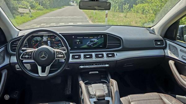 Pelēks Mercedes-Benz GLE 350 2022 Viļņa, ar dzinēja tilpumu 1.95 L un nobraukumu 100 tūkst. km par 49650 €, foto 10 vietnē AUTOMOTO.COM.LV