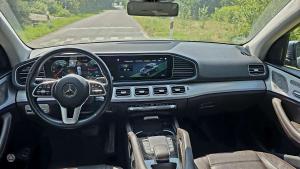 Grey Mercedes-Benz GLE 350 2022 in Vilnius, with an engine capacity of 1.95 L and mileage of 100 thousand km for 49650 €, photo 11 on AUTOMOTO.COM.LV