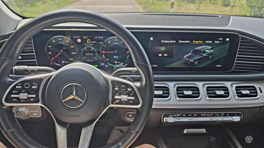 Grey Mercedes-Benz GLE 350 2022 in Vilnius, with an engine capacity of 1.95 L and mileage of 100 thousand km for 49650 €, photo 14 on AUTOMOTO.COM.LV