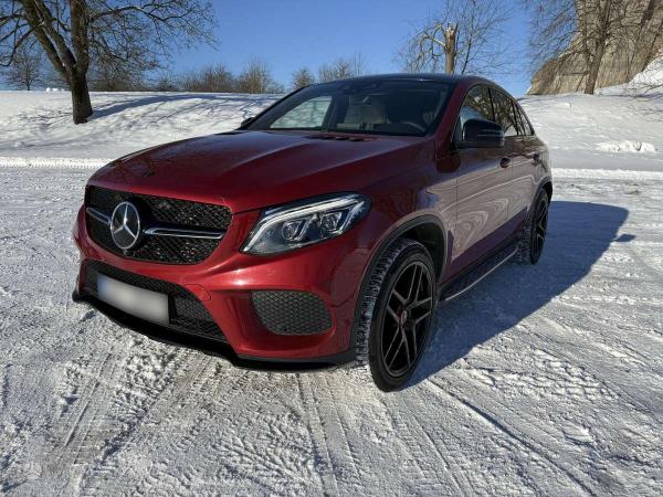 Sarkans Mercedes-Benz GLE 350 2015 Kauņa, ar dzinēja tilpumu 2.99 L un nobraukumu 251 tūkst. km par 30900 €, foto 1 vietnē AUTOMOTO.COM.LV