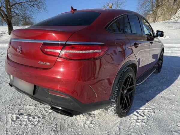 Sarkans Mercedes-Benz GLE 350 2015 Kauņa, ar dzinēja tilpumu 2.99 L un nobraukumu 251 tūkst. km par 30900 €, foto 6 vietnē AUTOMOTO.COM.LV