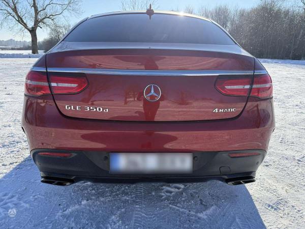 Sarkans Mercedes-Benz GLE 350 2015 Kauņa, ar dzinēja tilpumu 2.99 L un nobraukumu 251 tūkst. km par 30900 €, foto 7 vietnē AUTOMOTO.COM.LV