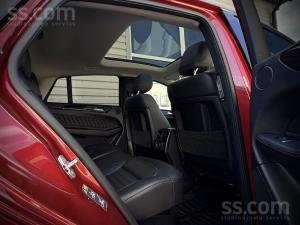 Red Mercedes-Benz GLE 350 2016 in Tukums, with an engine capacity of 3.00 L and mileage of 156 thousand km for 35990 €, photo 9 on AUTOMOTO.COM.LV