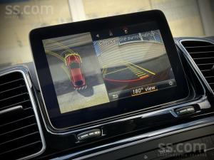 Red Mercedes-Benz GLE 350 2016 in Tukums, with an engine capacity of 3.00 L and mileage of 156 thousand km for 35990 €, photo 17 on AUTOMOTO.COM.LV