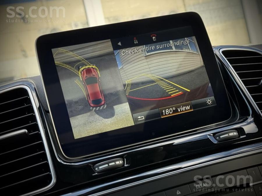 Red Mercedes-Benz GLE 350 2016 in Tukums, with an engine capacity of 3.00 L and mileage of 156 thousand km for 35990 €, photo 17 on AUTOMOTO.COM.LV