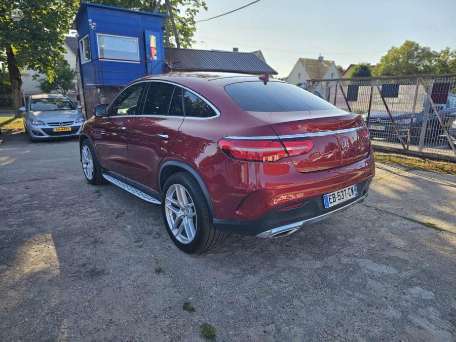Sarkans Mercedes-Benz GLE 350 2016 Tauragė, ar dzinēja tilpumu 2.99 L un nobraukumu 257 tūkst. km par 23500 €, foto 5 vietnē AUTOMOTO.COM.LV