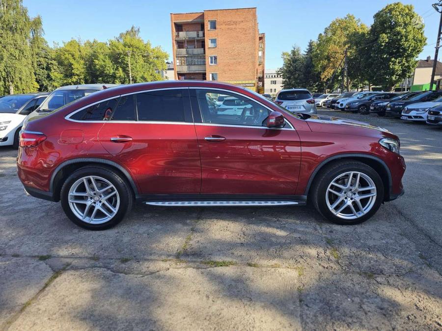 Sarkans Mercedes-Benz GLE 350 2016 Tauragė, ar dzinēja tilpumu 2.99 L un nobraukumu 257 tūkst. km par 23500 €, foto 8 vietnē AUTOMOTO.COM.LV