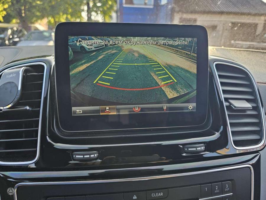 Sarkans Mercedes-Benz GLE 350 2016 Tauragė, ar dzinēja tilpumu 2.99 L un nobraukumu 257 tūkst. km par 23500 €, foto 20 vietnē AUTOMOTO.COM.LV