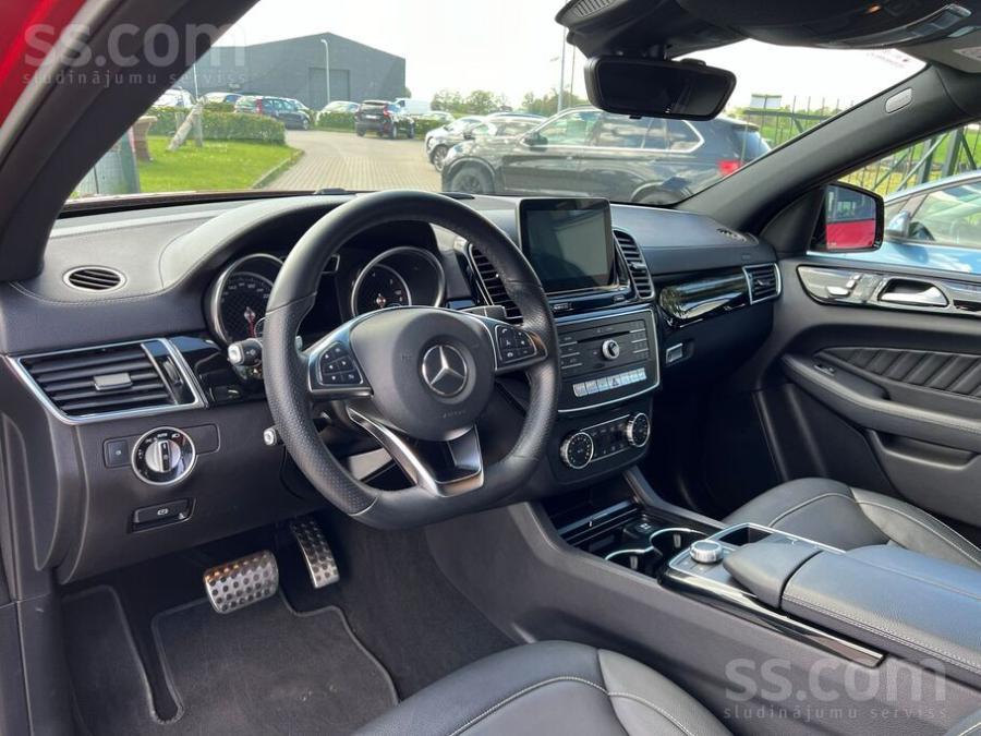 Red Mercedes-Benz GLE 350 2018 in Talsi, with an engine capacity of 3.00 L and mileage of 131 thousand km for 47970 €, photo 13 on AUTOMOTO.COM.LV
