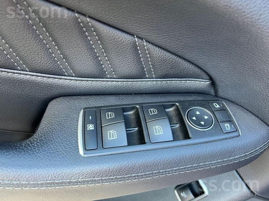 Red Mercedes-Benz GLE 350 2018 in Talsi, with an engine capacity of 3.00 L and mileage of 131 thousand km for 47970 €, photo 16 on AUTOMOTO.COM.LV