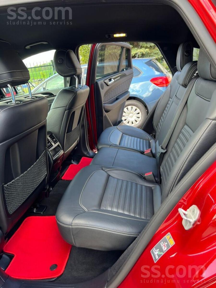 Red Mercedes-Benz GLE 350 2018 in Talsi, with an engine capacity of 3.00 L and mileage of 131 thousand km for 47970 €, photo 19 on AUTOMOTO.COM.LV