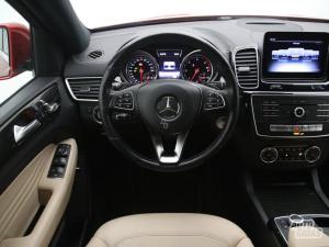 Красный Мерседес ГЛE 350 2018 в Вильнюс, объемом двигателя 3.00 л и пробегом 81 тыс. км за 35999 €, фото 18 на AUTOMOTO.COM.LV