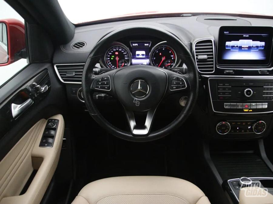 Красный Мерседес ГЛE 350 2018 в Вильнюс, объемом двигателя 3.00 л и пробегом 81 тыс. км за 35999 €, фото 18 на AUTOMOTO.COM.LV