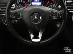 Красный Мерседес ГЛE 350 2018 в Вильнюс, объемом двигателя 3.00 л и пробегом 81 тыс. км за 35999 €, фото 19 на AUTOMOTO.COM.LV