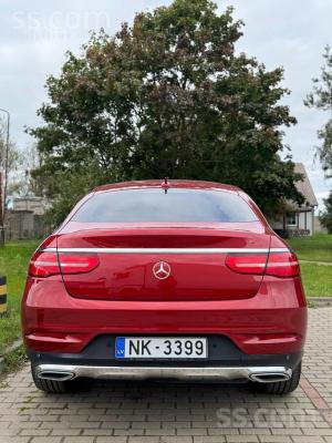 Sarkans Mercedes-Benz GLE 350 2019 Liepāja, ar dzinēja tilpumu 3.00 L un nobraukumu 95 tūkst. km par 45000 €, foto 5 vietnē AUTOMOTO.COM.LV
