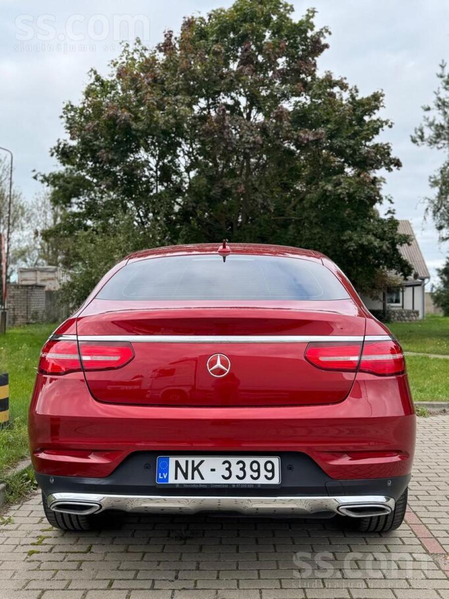 Sarkans Mercedes-Benz GLE 350 2019 Liepāja, ar dzinēja tilpumu 3.00 L un nobraukumu 95 tūkst. km par 45000 €, foto 5 vietnē AUTOMOTO.COM.LV