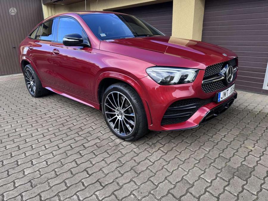 Red Mercedes-Benz GLE 350 2020 in Pasvalys, with an engine capacity of 2.93 L and mileage of 80 thousand km for 61000 €, photo 1 on AUTOMOTO.COM.LV