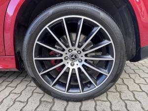 Red Mercedes-Benz GLE 350 2020 in Pasvalys, with an engine capacity of 2.93 L and mileage of 80 thousand km for 61000 €, photo 13 on AUTOMOTO.COM.LV