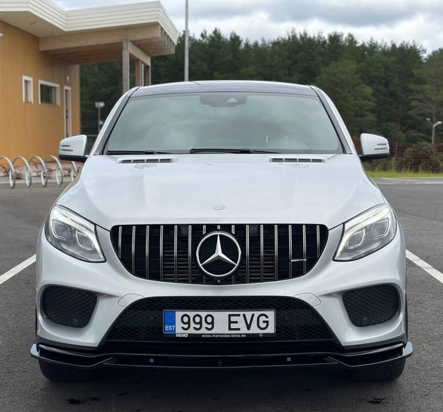 Mercedes-Benz GLE 350 2015 Narva, ar dzinēja tilpumu 3.00 L un nobraukumu 267 tūkst. km par 26990 €, foto 4 vietnē AUTOMOTO.COM.LV
