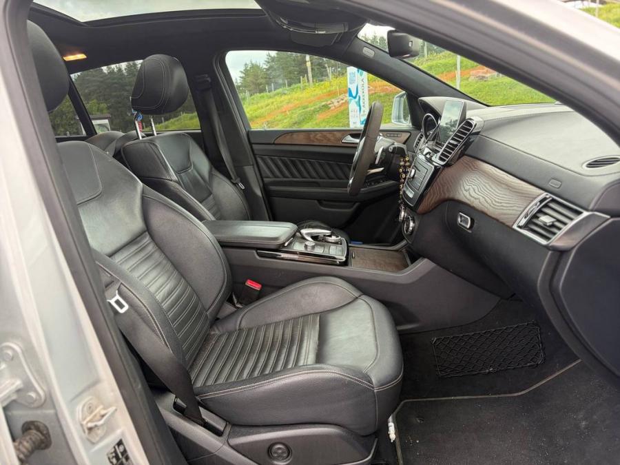 Mercedes-Benz GLE 350 2015 Narva, ar dzinēja tilpumu 3.00 L un nobraukumu 267 tūkst. km par 26990 €, foto 9 vietnē AUTOMOTO.COM.LV