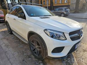 Balts Mercedes-Benz GLE 350 2015 Liepāja, ar dzinēja tilpumu 3.00 L un nobraukumu 180 tūkst. km par 26000 €, foto  vietnē AUTOMOTO.COM.LV