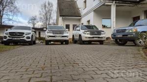 White Mercedes-Benz GLE 350 2016 in Cesis, with an engine capacity of 3.00 L and mileage of 216 thousand km for 28900 €, photo 16 on AUTOMOTO.COM.LV