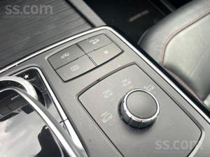 Balts Mercedes-Benz GLE 350 2016 Rīga, ar dzinēja tilpumu 3.00 L un nobraukumu 142 tūkst. km par 29900 €, foto 26 vietnē AUTOMOTO.COM.LV