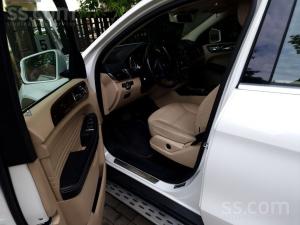Белый Мерседес ГЛE 350 2018 в Рига, объемом двигателя 3.00 л и пробегом 139 тыс. км за 27200 €, фото 5 на AUTOMOTO.COM.LV