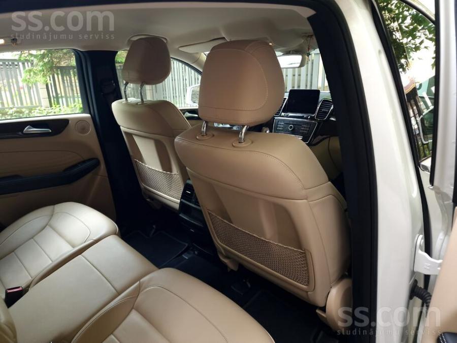 Белый Мерседес ГЛE 350 2018 в Рига, объемом двигателя 3.00 л и пробегом 139 тыс. км за 27200 €, фото 6 на AUTOMOTO.COM.LV