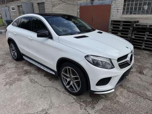 Белый Мерседес ГЛE 350 2018 в Каунас, объемом двигателя 0.35 л и пробегом 295 тыс. км за 16900 €, фото 4 на AUTOMOTO.COM.LV