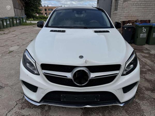 Белый Мерседес ГЛE 350 2018 в Каунас, объемом двигателя 0.35 л и пробегом 295 тыс. км за 16900 €, фото 10 на AUTOMOTO.COM.LV