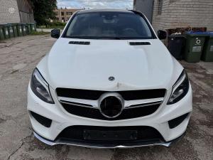 Белый Мерседес ГЛE 350 2018 в Каунас, объемом двигателя 0.35 л и пробегом 295 тыс. км за 16900 €, фото 11 на AUTOMOTO.COM.LV