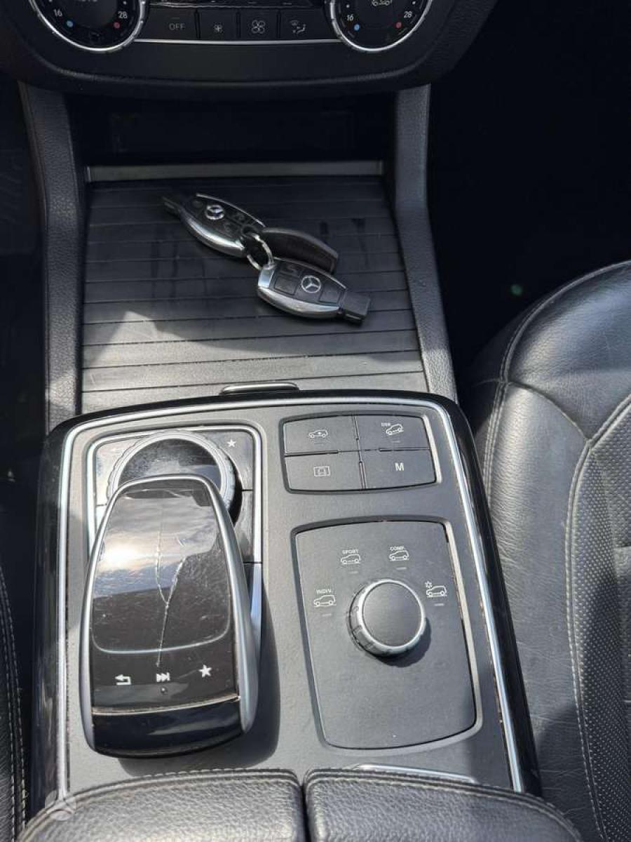 Белый Мерседес ГЛE 350 2018 в Каунас, объемом двигателя 0.35 л и пробегом 295 тыс. км за 16900 €, фото 22 на AUTOMOTO.COM.LV