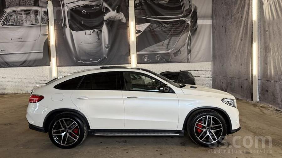 Balts Mercedes-Benz GLE 350 2018 Rīga, ar dzinēja tilpumu 3.00 L un nobraukumu 121 tūkst. km par 34900 €, foto 4 vietnē AUTOMOTO.COM.LV