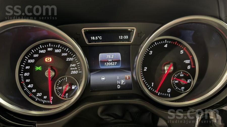 Balts Mercedes-Benz GLE 350 2018 Rīga, ar dzinēja tilpumu 3.00 L un nobraukumu 121 tūkst. km par 34900 €, foto 18 vietnē AUTOMOTO.COM.LV