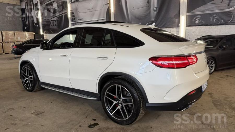 Balts Mercedes-Benz GLE 350 2018 Rīga, ar dzinēja tilpumu 3.00 L un nobraukumu 121 tūkst. km par 34900 €, foto 32 vietnē AUTOMOTO.COM.LV