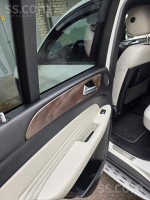 Белый Мерседес ГЛE 350 2019 в Рига, объемом двигателя 3.00 л и пробегом 130 тыс. км за 45000 €, фото 15 на AUTOMOTO.COM.LV