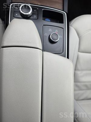 Белый Мерседес ГЛE 350 2019 в Рига, объемом двигателя 3.00 л и пробегом 130 тыс. км за 45000 €, фото 19 на AUTOMOTO.COM.LV