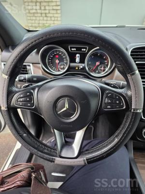 Белый Мерседес ГЛE 350 2019 в Рига, объемом двигателя 3.00 л и пробегом 130 тыс. км за 45000 €, фото 20 на AUTOMOTO.COM.LV