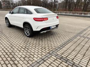 Белый Мерседес ГЛE 350 2020 в Рига, объемом двигателя 3.00 л и пробегом 80 тыс. км за 53900 €, фото 4 на AUTOMOTO.COM.LV