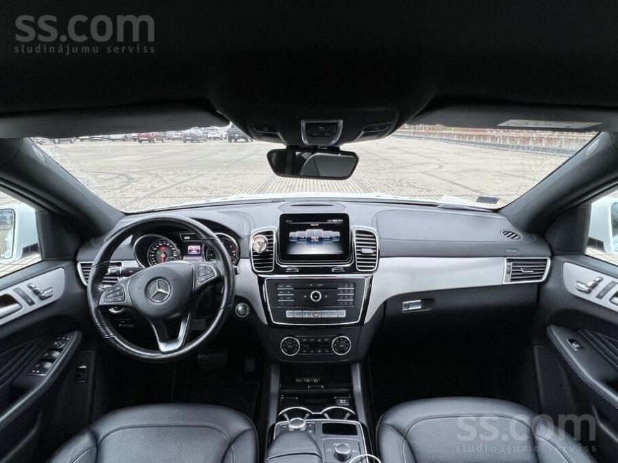 Белый Мерседес ГЛE 350 2020 в Рига, объемом двигателя 3.00 л и пробегом 80 тыс. км за 53900 €, фото 6 на AUTOMOTO.COM.LV