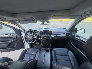 White Mercedes-Benz GLE 350 2014 in Siauliai, with an engine capacity of 3.00 L and mileage of 175 thousand km for 18400 €, photo 11 on AUTOMOTO.COM.LV
