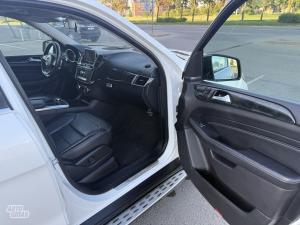 White Mercedes-Benz GLE 350 2014 in Siauliai, with an engine capacity of 3.00 L and mileage of 175 thousand km for 18400 €, photo 13 on AUTOMOTO.COM.LV