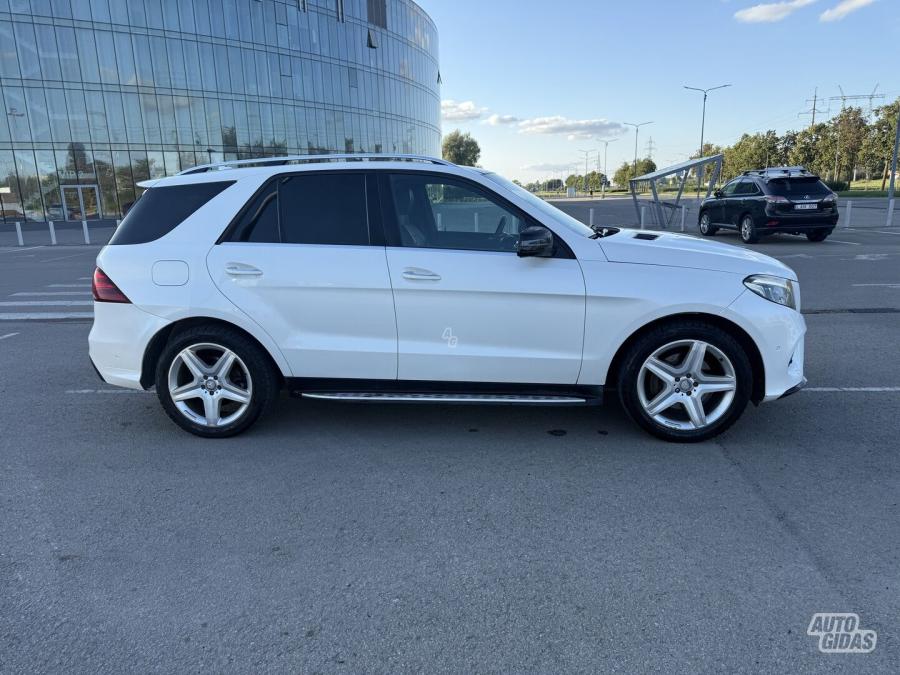 Balts Mercedes-Benz GLE 350 2014 Šauļi, ar dzinēja tilpumu 3.00 L un nobraukumu 175 tūkst. km par 17999 €, foto 6 vietnē AUTOMOTO.COM.LV