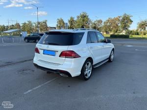 Balts Mercedes-Benz GLE 350 2014 Šauļi, ar dzinēja tilpumu 3.00 L un nobraukumu 175 tūkst. km par 17999 €, foto 20 vietnē AUTOMOTO.COM.LV