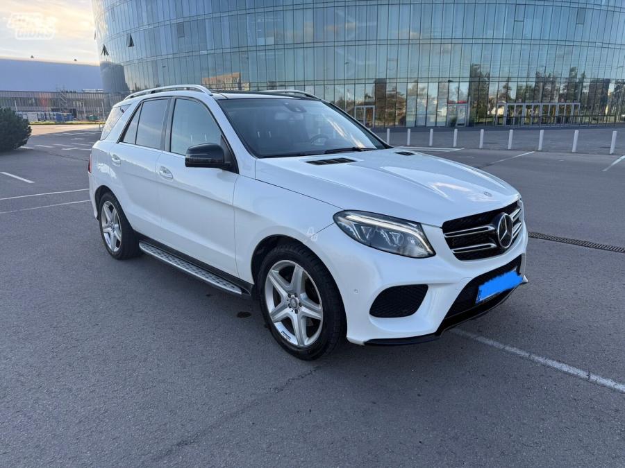 Balts Mercedes-Benz GLE 350 2014 Šauļi, ar dzinēja tilpumu 3.00 L un nobraukumu 175 tūkst. km par 17999 €, foto 27 vietnē AUTOMOTO.COM.LV