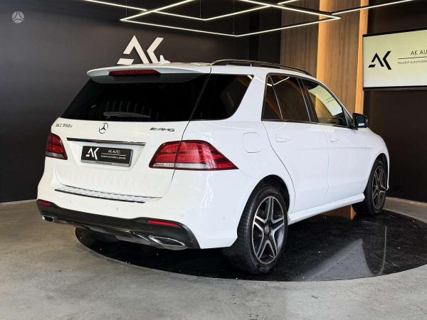 Balts Mercedes-Benz GLE 350 2015 Kauņa, ar dzinēja tilpumu 2.99 L un nobraukumu 311 tūkst. km par 21990 €, foto 11 vietnē AUTOMOTO.COM.LV