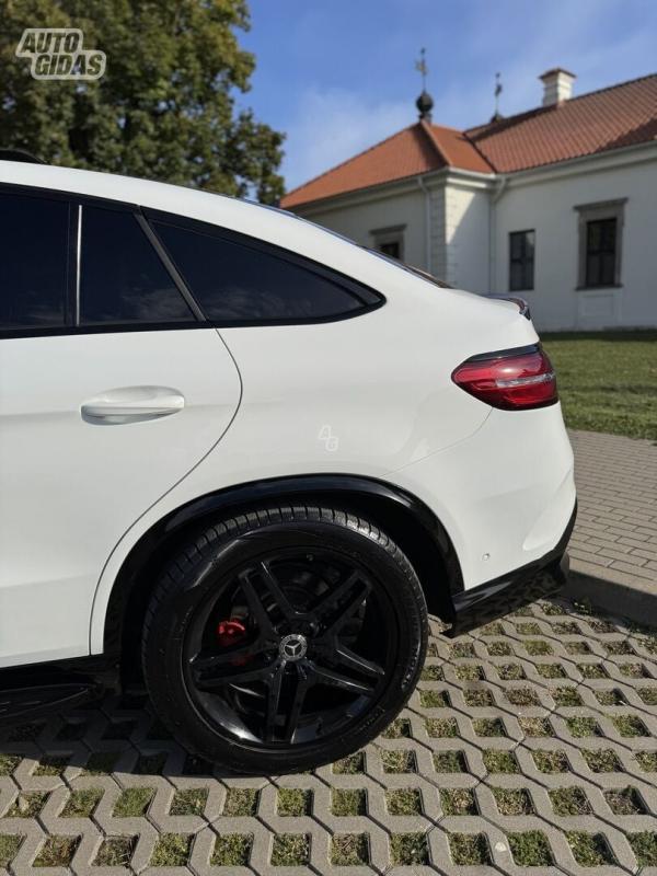 White Mercedes-Benz GLE 350 2015 in Kaunas, with an engine capacity of 3.00 L and mileage of 256 thousand km for 34000 €, photo 9 on AUTOMOTO.COM.LV