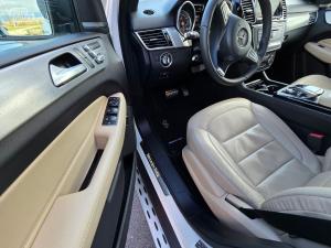 Balts Mercedes-Benz GLE 350 2015 Pasvalys, ar dzinēja tilpumu 3.00 L un nobraukumu 283 tūkst. km par 21900 €, foto 9 vietnē AUTOMOTO.COM.LV