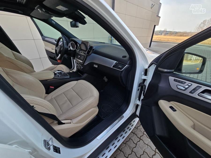 Balts Mercedes-Benz GLE 350 2015 Pasvalys, ar dzinēja tilpumu 3.00 L un nobraukumu 283 tūkst. km par 21900 €, foto 12 vietnē AUTOMOTO.COM.LV